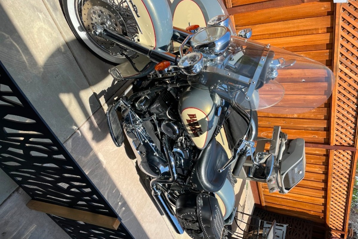 1997 Harley Davidson Heritage Softail Classic FLSTC in Patterson, CA